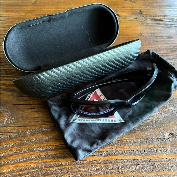 Oakley | Accessories | Oakley Limited Edition Sunglasses Exclusive ...